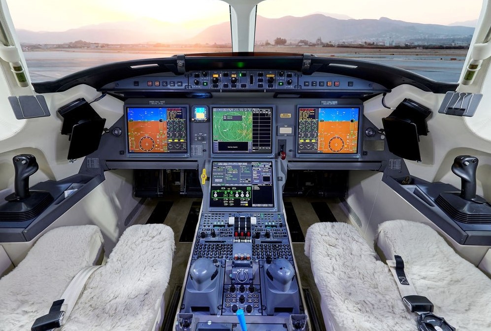 Dassault Falcon 7X - Zadra Aviation Charter